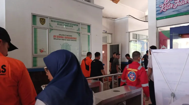 Kapal KMP Aceh Hebat 2 Meledak, Belasan Orang Dilarikan ke Rumah Sakit ...