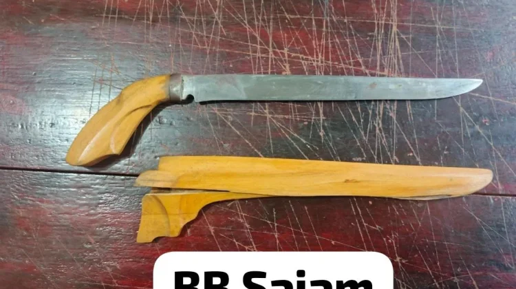 Polisi Sita Pisau dalam Kasus Pemerasan Remaja - RRI.co.id