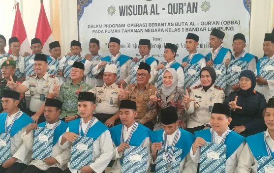 Inspiratif, Puluhan Warga Binaan Rutan Bandar Lampung Lulus Wisuda Al ...