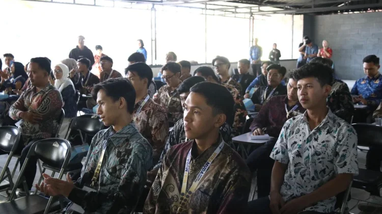 Libatkan Ratusan Pelajar IPI Garut Gagas Sekolah Legislatif - RRI.co.id