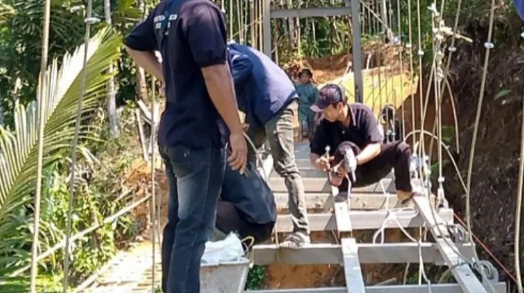 Polri Bangun Jembatan Presisi Bersama Warga Cigemblong - RRI.co.id