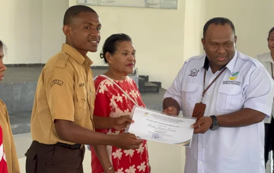 Siswa Sekolah Rakyat Biak, Recky Y Kaisiri Raih Juara 1, Kuncinya Tekun ...