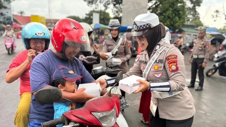 Polantas Bone Gencarkan Aksi Sosial Sekaligus Edukasi Keselamatan ...
