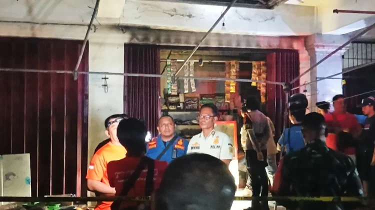 Kebakaran Kios Pasar Ijo Gading Jembrana Diduga akibat Korsleting ...