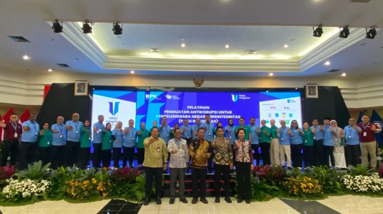Wagub NTT Johni Asadoma Ikuti PAKU Integritas KPK - RRI.co.id
