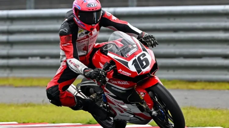 Indonesian Riders Secure Double Podium Finish at ARRC Motegi - RRI.co.id