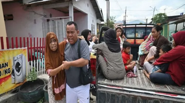 Palu Evaluates Damage After 6.7-Magnitude Earthquake - RRI.co.id