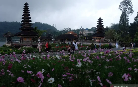 Bali Contributes Over Half of Indonesia’s Tourism Income - RRI.co.id