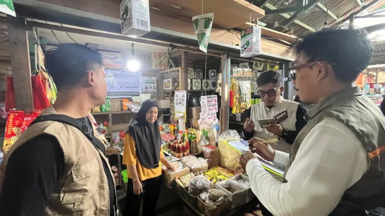 Bulog Sanggau Siap Tindak Mitra yang Tak Sesuai Aturan - RRI.co.id