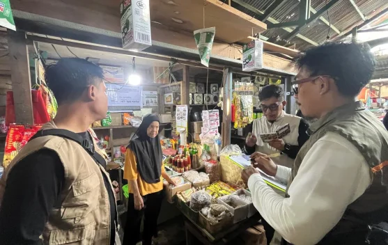 Bulog Sanggau Siap Tindak Mitra yang Tak Sesuai Aturan - RRI.co.id