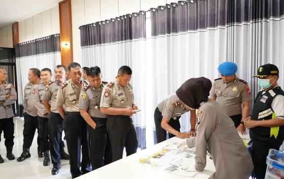 Tes Urine Mendadak, Kapolres dan PJU Dinyatakan Negatif - RRI.co.id