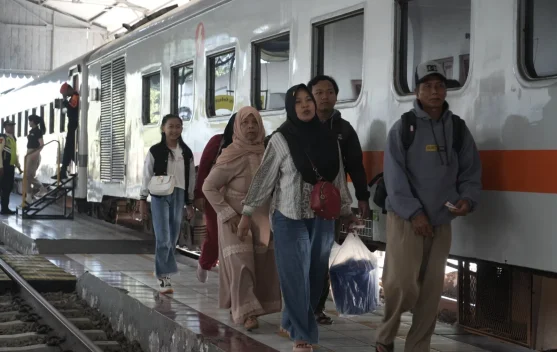 KAI: KA Probowangi Tetap Jadi Pilihan Utama Warga Tapal Kuda - RRI.co.id