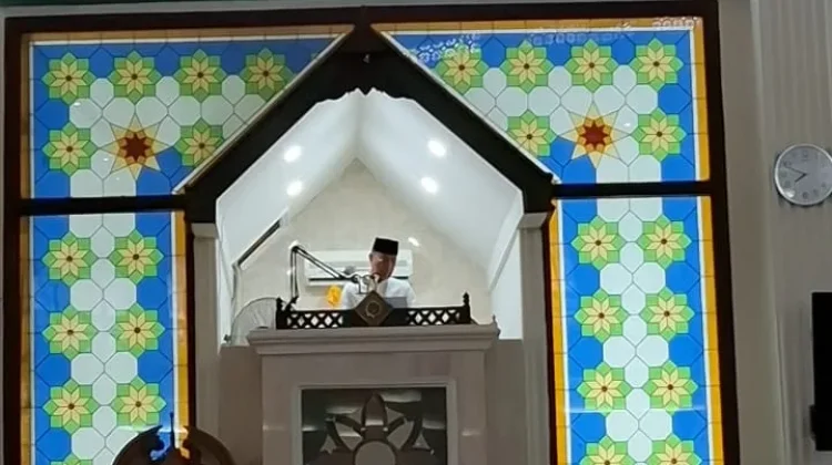 Gubernur Sultra Pimpin Salat Iduladha di Al‑Kautsar - RRI.co.id