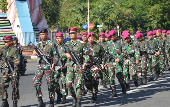 Prajurit TNI AL Pertahan Pantai Kodaeral VI Mengasah Kemampuan - RRI.co.id