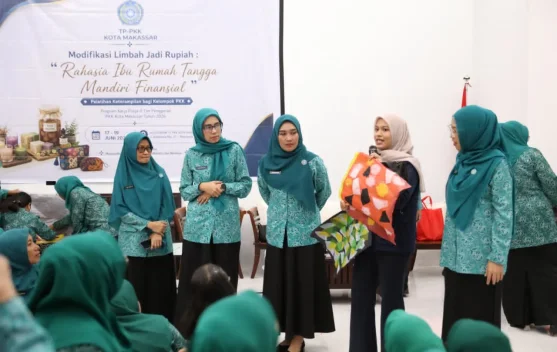 Modifikasi Limbah Jadi Rupiah, TP PKK Makassar Dorong Kader Mandiri ...