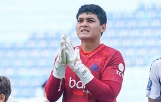 Arema FC Pertahankan Adi Satryo dan Gianluca - RRI.co.id