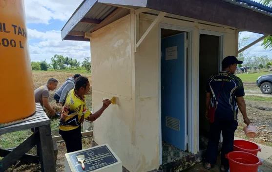 Polsek Tanah Miring Bersihkan Fasilitas TPU Sambut Hari Bhayangkara ke ...