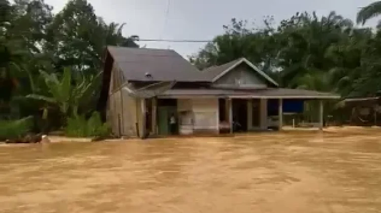 Hujan Intensitas Tinggi di Aceh Barat, Kalak BPBD Imbau Waspadai ...