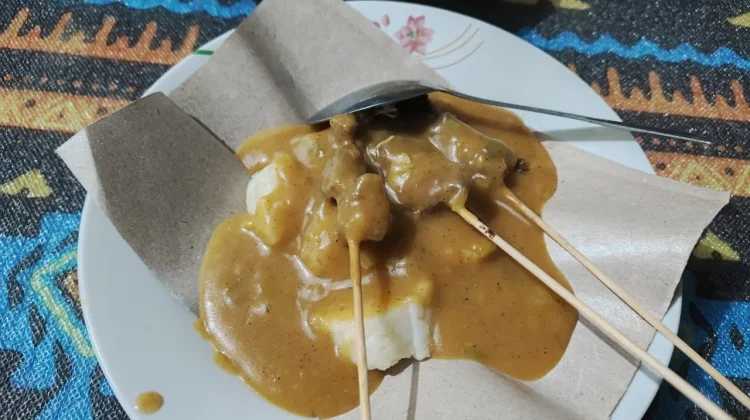 Aroma Sate Padang yang Selalu Menggoda Selera - RRI.co.id