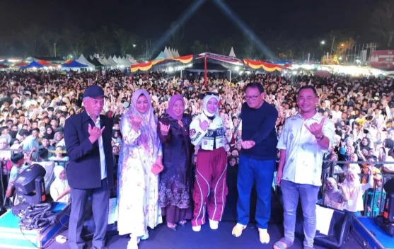 Ribuan Warga Padati Sumarak Pasa Ekraf Pasaman Barat - RRI.co.id