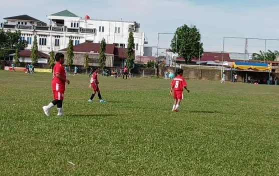 Bermain Bola, Cara Seru Menjaga Kebugaran sejak Dini - RRI.co.id