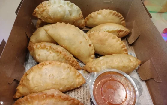 Sensasi Gurih Pastel di Setiap Gigitan - RRI.co.id