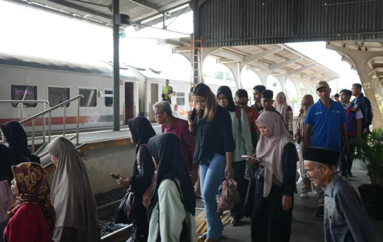 Sambut Libur Hijriah, KAI Siapkan Ribuan Tempat Duduk - RRI.co.id