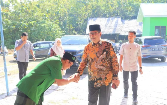 Pemkab Poso Dorong Peran Pesantren Cetak Generasi Berilmu dan ...