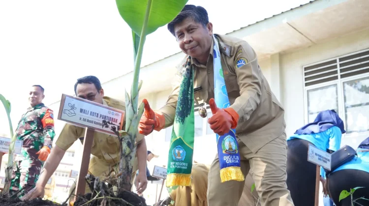 SMPN 8 Pontianak Terapkan Sekol - RRI.co.id