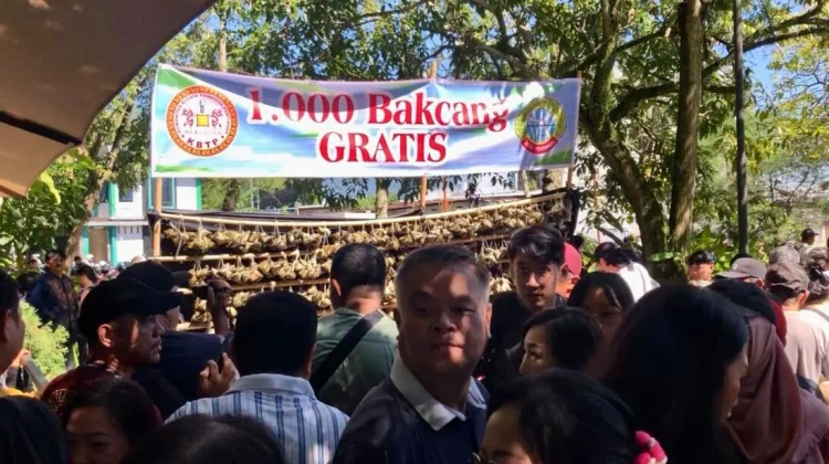 Rayakan Festival Bakcang di Alun Kapuas, Panitia Bagikan 1.000 Porsi ...