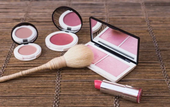 Tips Memilih Lipstick dan Blush Sesuai Undertone Wajah - RRI.co.id