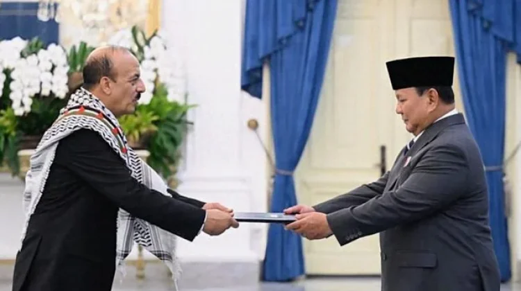 Mengenal Surat Kepercayaan yang Diserahkan Para Dubes kepada Presiden ...