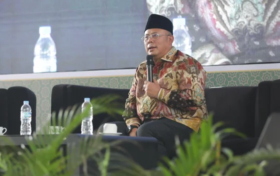 DPR Dorong Transformasi Pendidikan Pesantren Hadapi Tantangan Teknologi ...