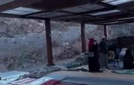 Raja Salman Memugar Masjid Fash Saksi Sejarah Perang Uhud - RRI.co.id