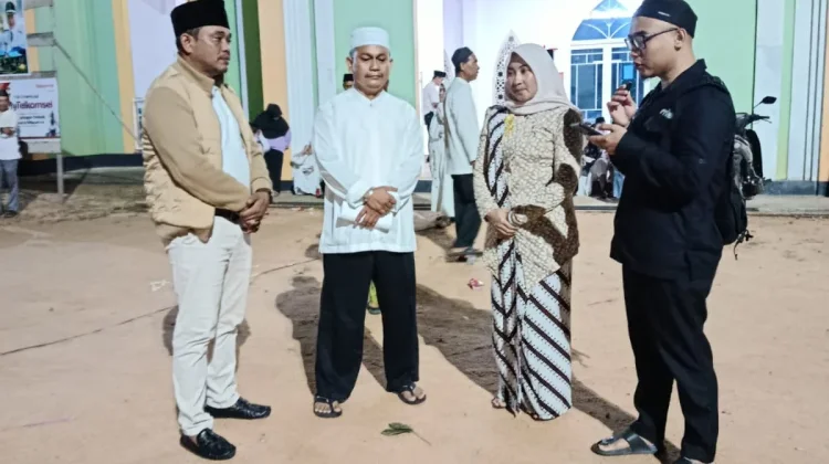Lomba Beduk Meriahkan Malam Takbiran Ranai Darat - RRI.co.id