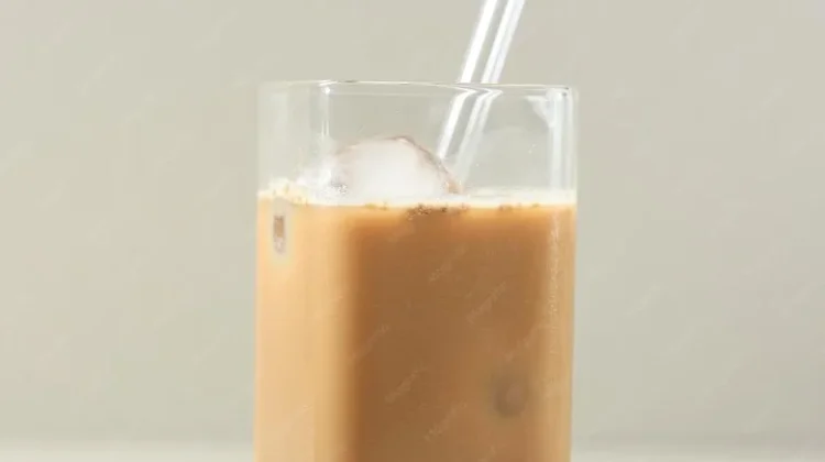 Hati-hati! Konsumsi Kopi Susu Gula Aren Berlebihan Picu Risiko ...