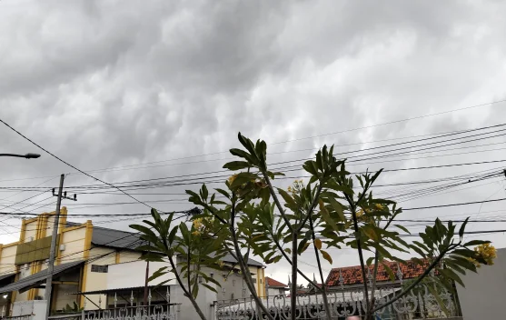 BMKG Prediksi Hujan Landa Sampang hingga Malam Hari - RRI.co.id