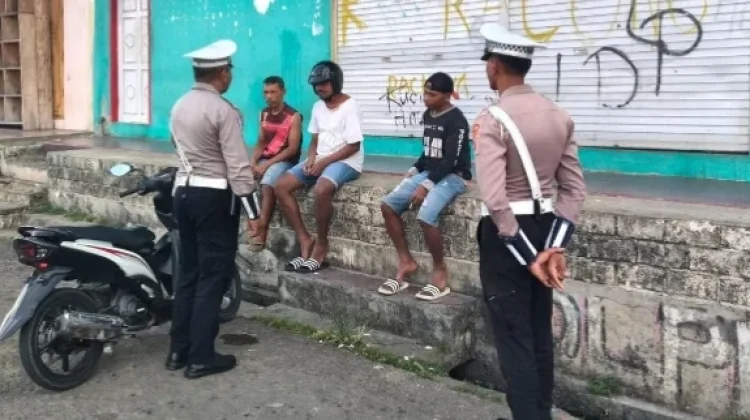 Sat Lantas Polres Kepulauan Tanimbar Gelar Sambang Dialogis - RRI.co.id