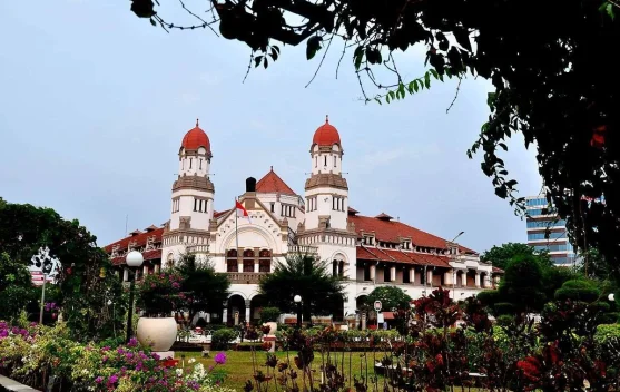 Lawang Sewu, Simbol Sejarah dan Keindahan Arsitektur Semarang - RRI.co.id