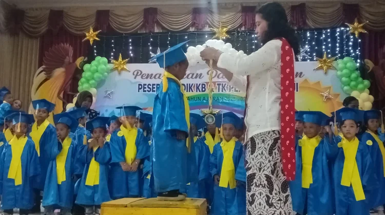 TK di Yapen Gelar Penamatan dan Pelepasan Peserta Didik Tahun Ajaran ...