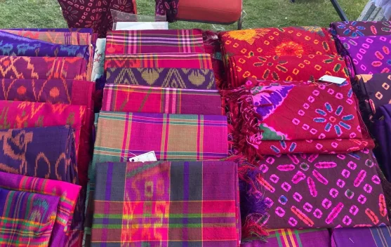 Menjaga Warisan Luhur Endek Sutra Mastuli dan Jumputan Kalianget - RRI ...