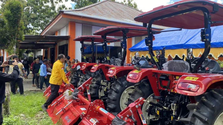 RJK Fokus Perkuat Kawasan Transmigrasi PBD lewat Program Pertanian 2025 ...
