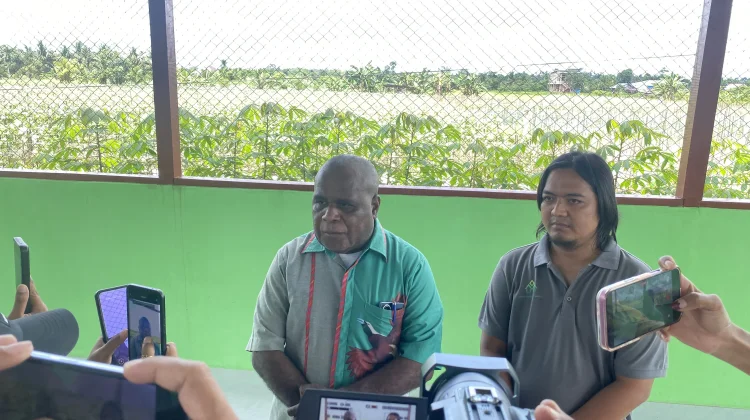 DLH PBD Dorong Pemanfaatan Maggot sebagai Pakan Alternatif Ternak dan ...