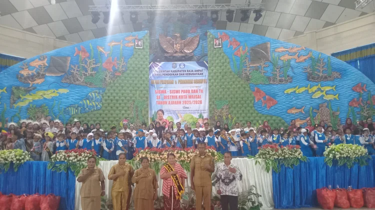 Penamatan Serentak 378 Siswa, Bunda PAUD Raja Ampat Tekankan Pendidikan ...