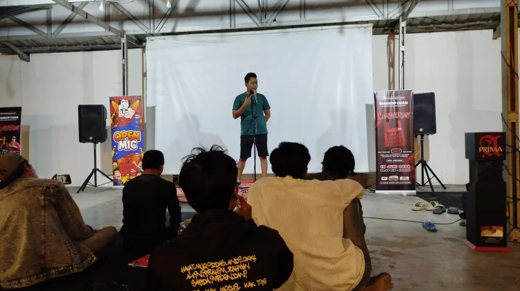 Respons Penonton Jadi Penentu, Komika Sumenep Uji Materi Baru lewat ...