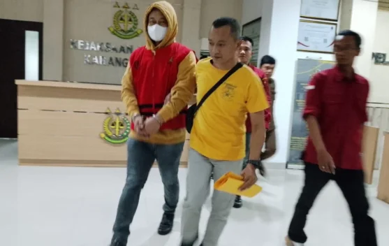 Dugaan Korupsi Retribusi PKL, Kejari Karanganyar Tahan Mantan ...