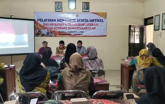 Peningkatan Kompetensi Karang Taruna Melalui Penulisan Artikel Berita ...