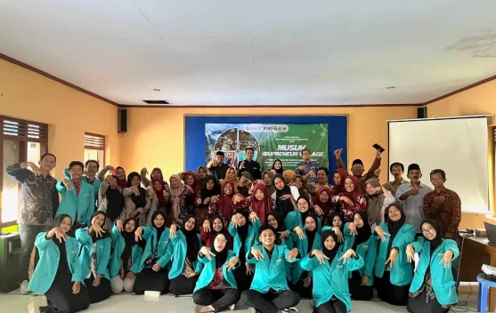 IMM FIK UMS Lounching Musuk IbuPreneur Village - RRI.co.id