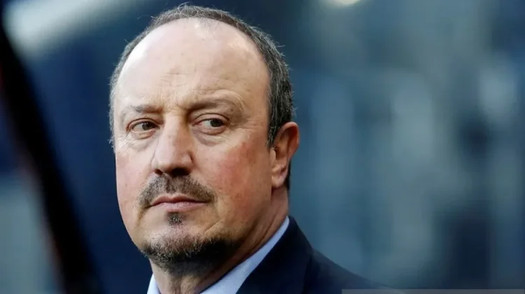 Rafa Benitez Buka Peluang Latih Timnas Italia - RRI.co.id
