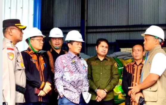 Wabup Gayo Lues Tinjau Stok Pangan dan Distribusi Bantuan di Gudang ...